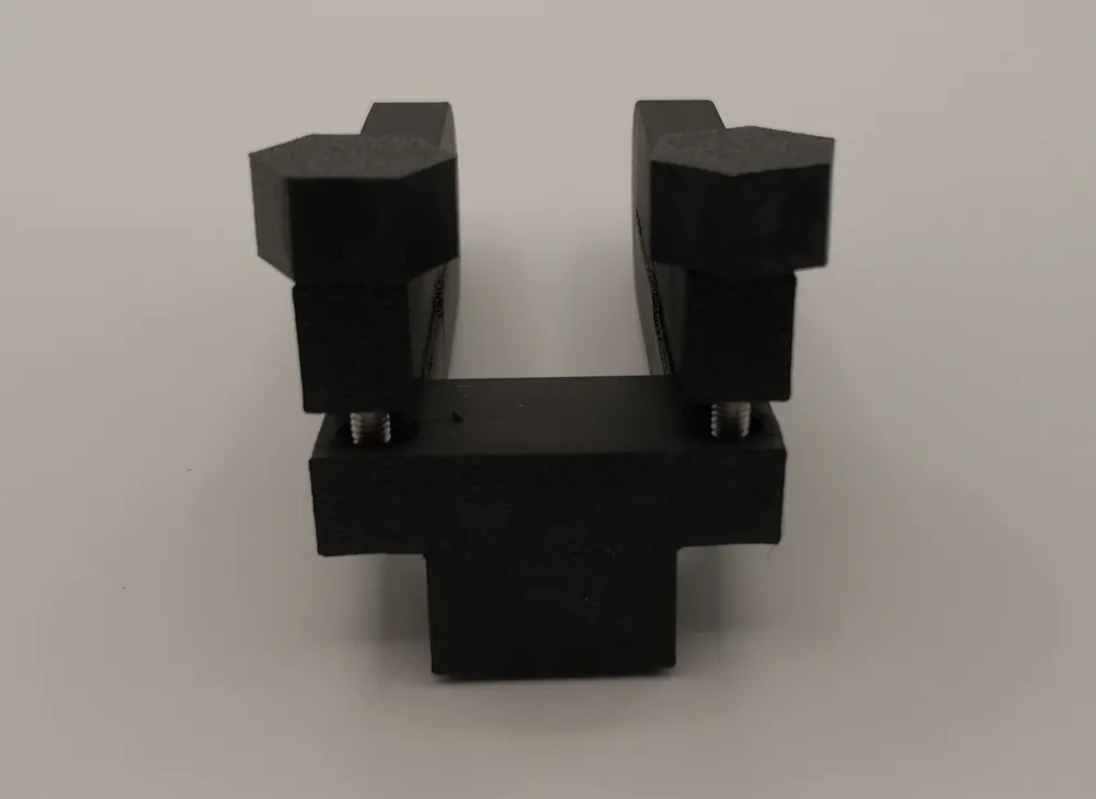 Clamping_device_for_filament_welding_gun by Ringo24 - MakerWorld