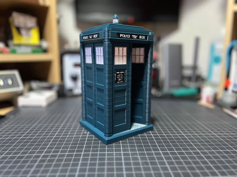 TARDIS Dice Tower "Enhanced" (2023 Tardis) by NeoRame - MakerWorld