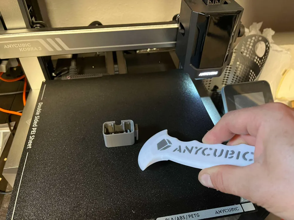 Anycubic ergonomic bed scraper by Ainon3Dprint MakerWorld: Download ...
