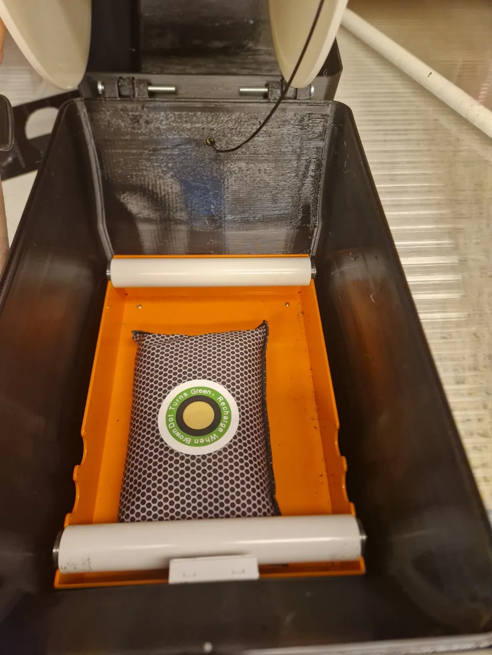 Filament dry box for 5 kg spools - Free 3D Print Model - MakerWorld
