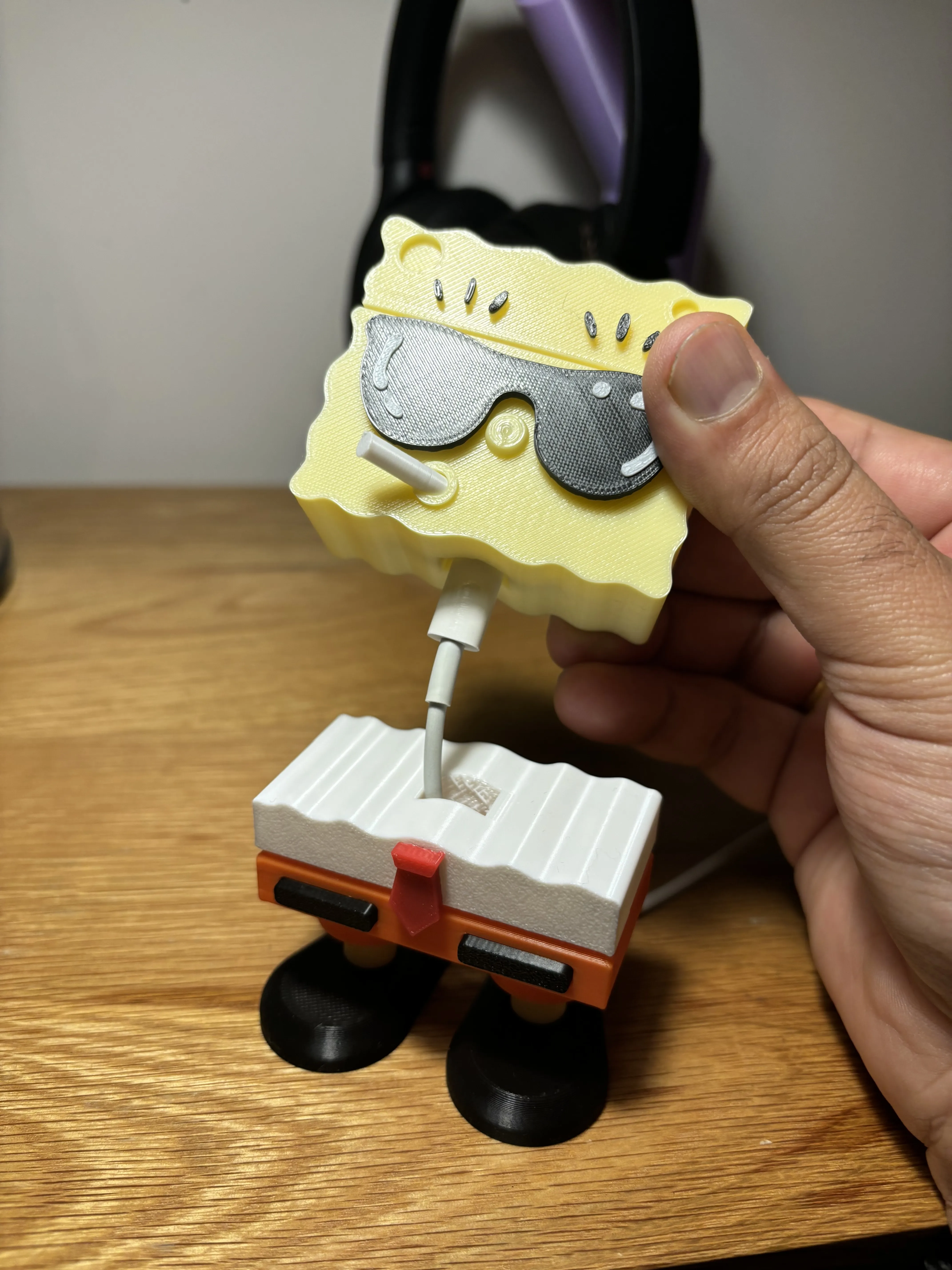 Sponge Bob Airpods Case & Dock by printjunkee MakerWorld: Download Free ...