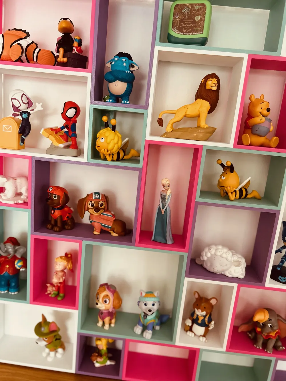 TonieGRID - Modular shelf for Tonie figures - Free 3D Print Model ...