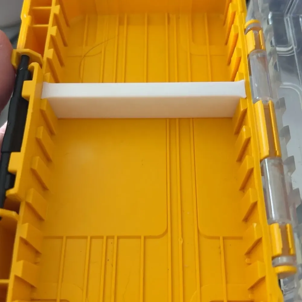 Divider for DeWalt bit boxes by 关灯DIY - MakerWorld
