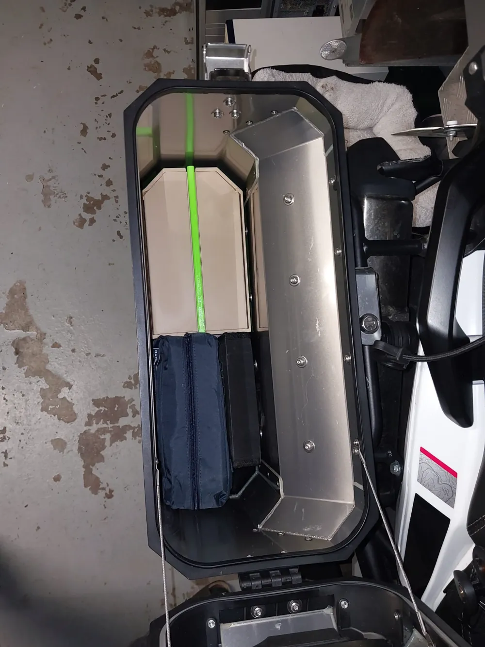 Small Tool Box for Motorcycle - Side Case by helgeru2501 MakerWorld ...