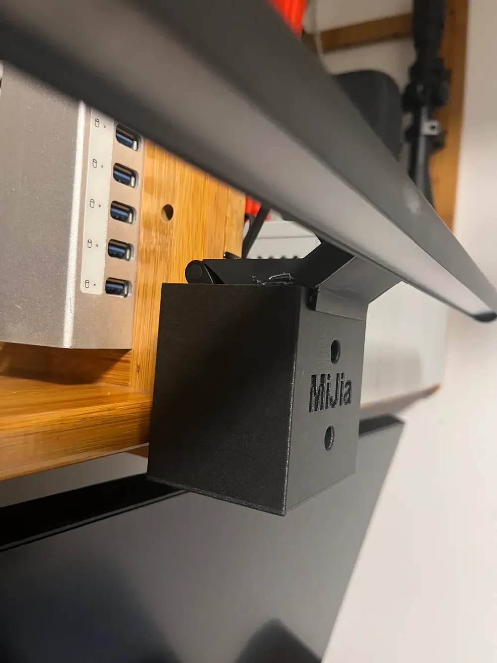 Xiaomi Screen Hanging Lamp Bracket by SandmanJason - MakerWorld