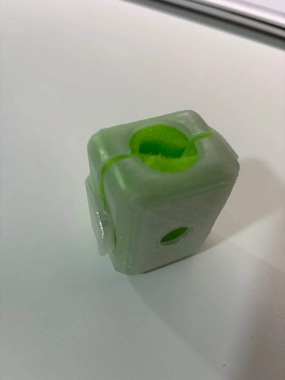 charging cable cleaner Remixed by Nicolas - MakerWorld