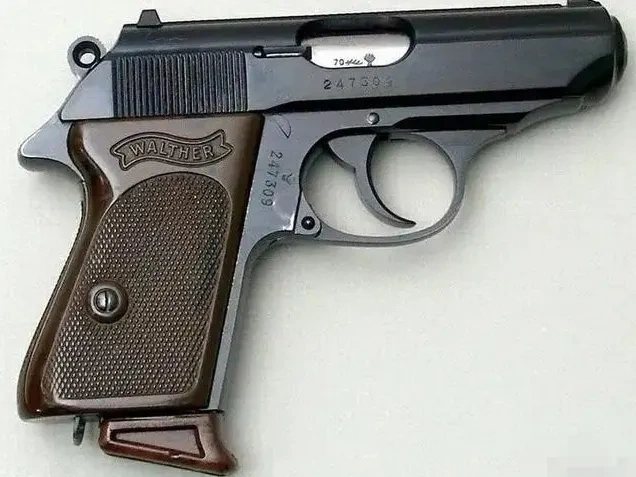 Walter PPK Pistol Replica by 小锋掌门 - MakerWorld