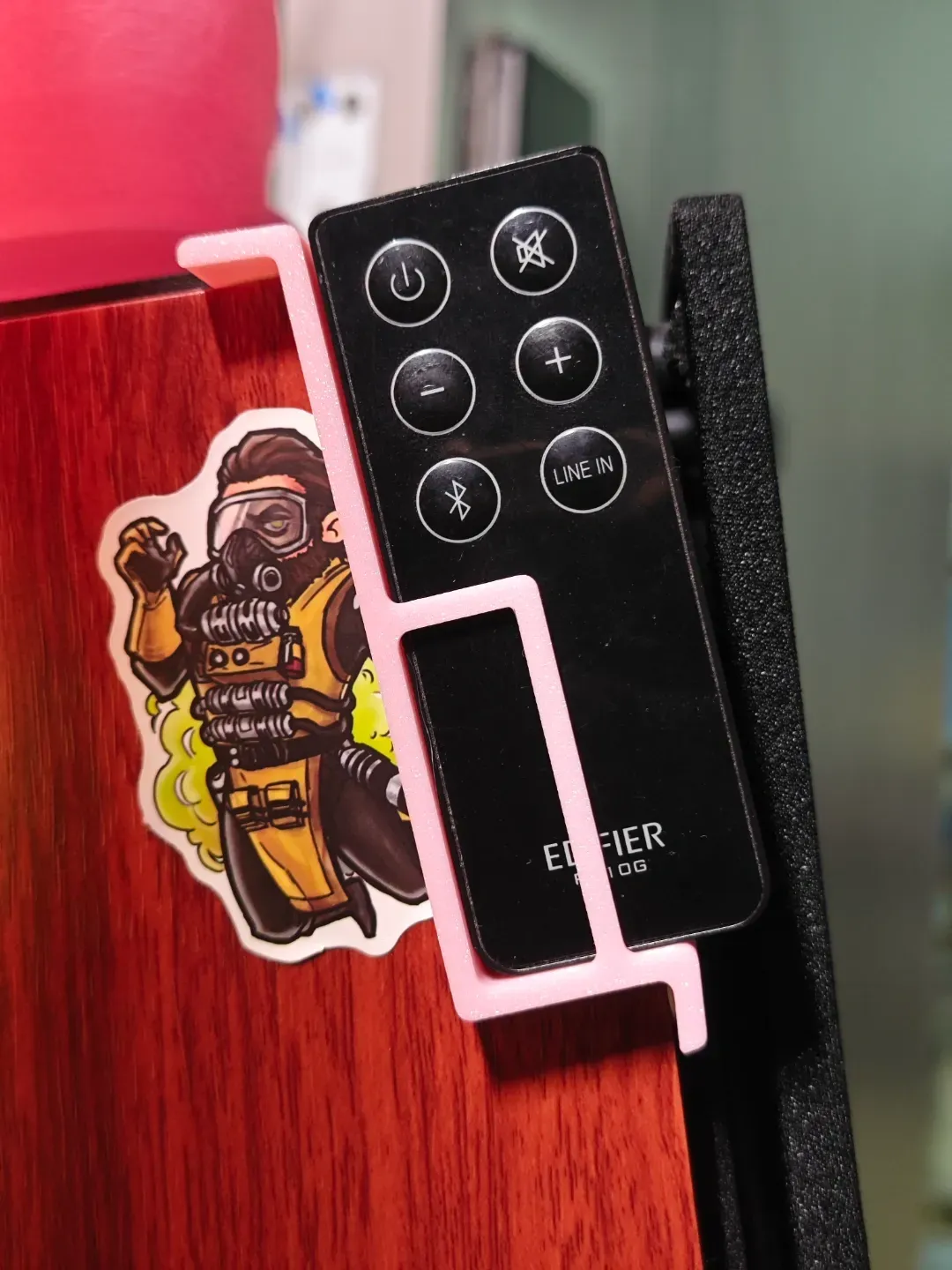 Edifier R1700BT Remote Control Holder - Free 3D Print Model - MakerWorld