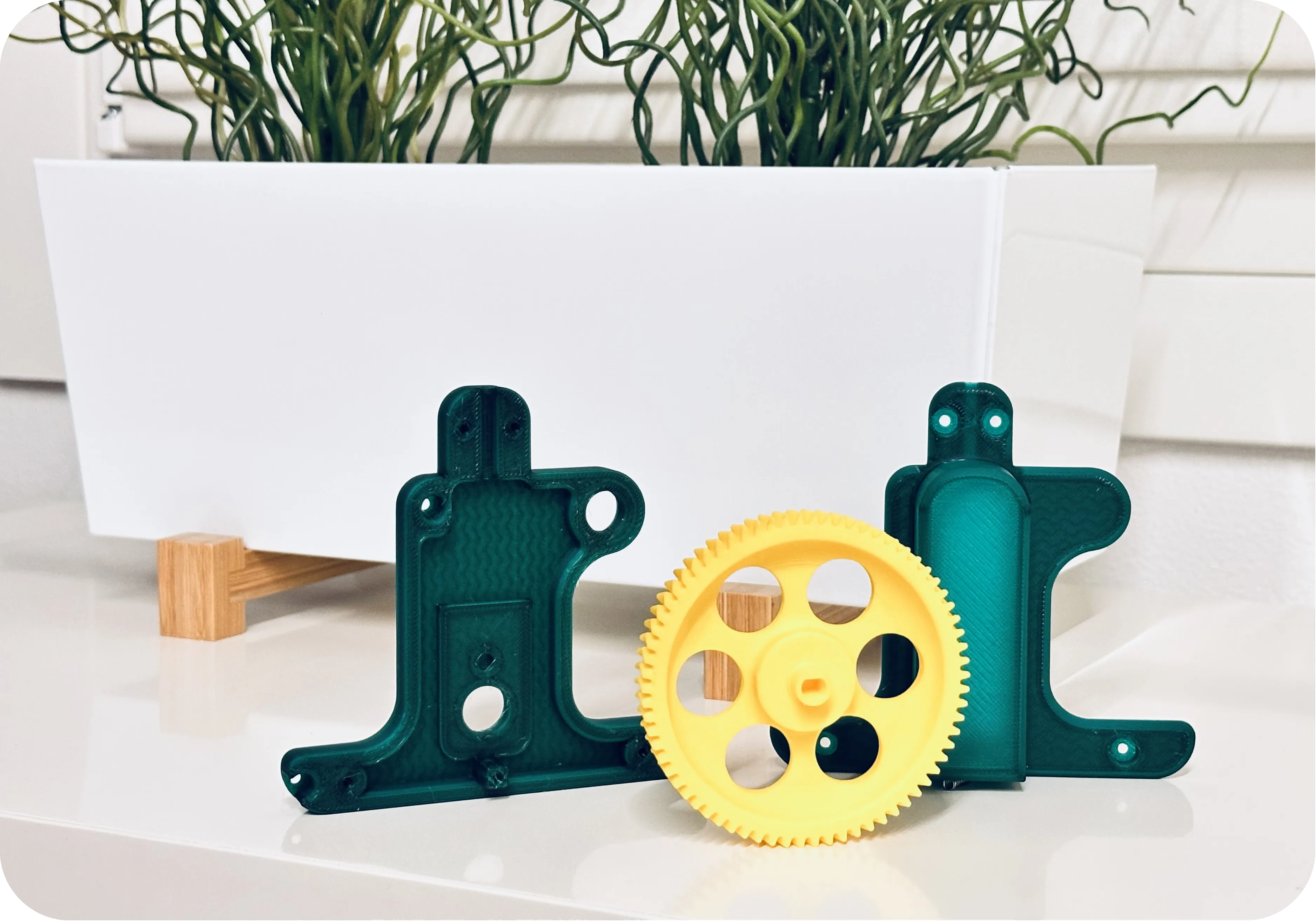 Card Shuffler MOTORIZED! - Free 3D Print Model - MakerWorld