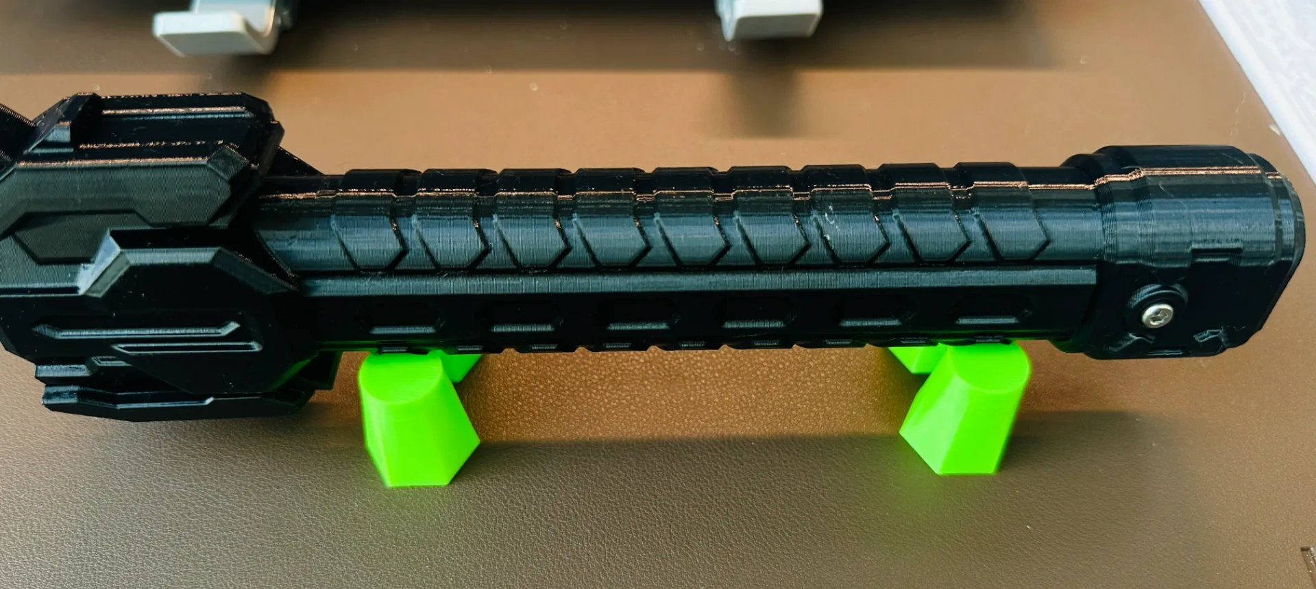 Simple retractable sword holder by LLYSP - MakerWorld