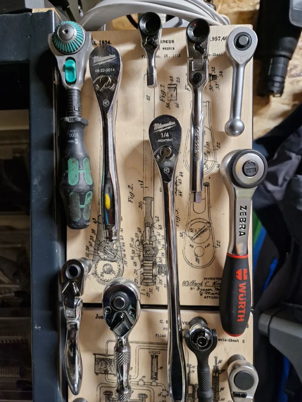 Ratchet wall holder 1/4 3/8 1/2 by jenda.suchanek - MakerWorld