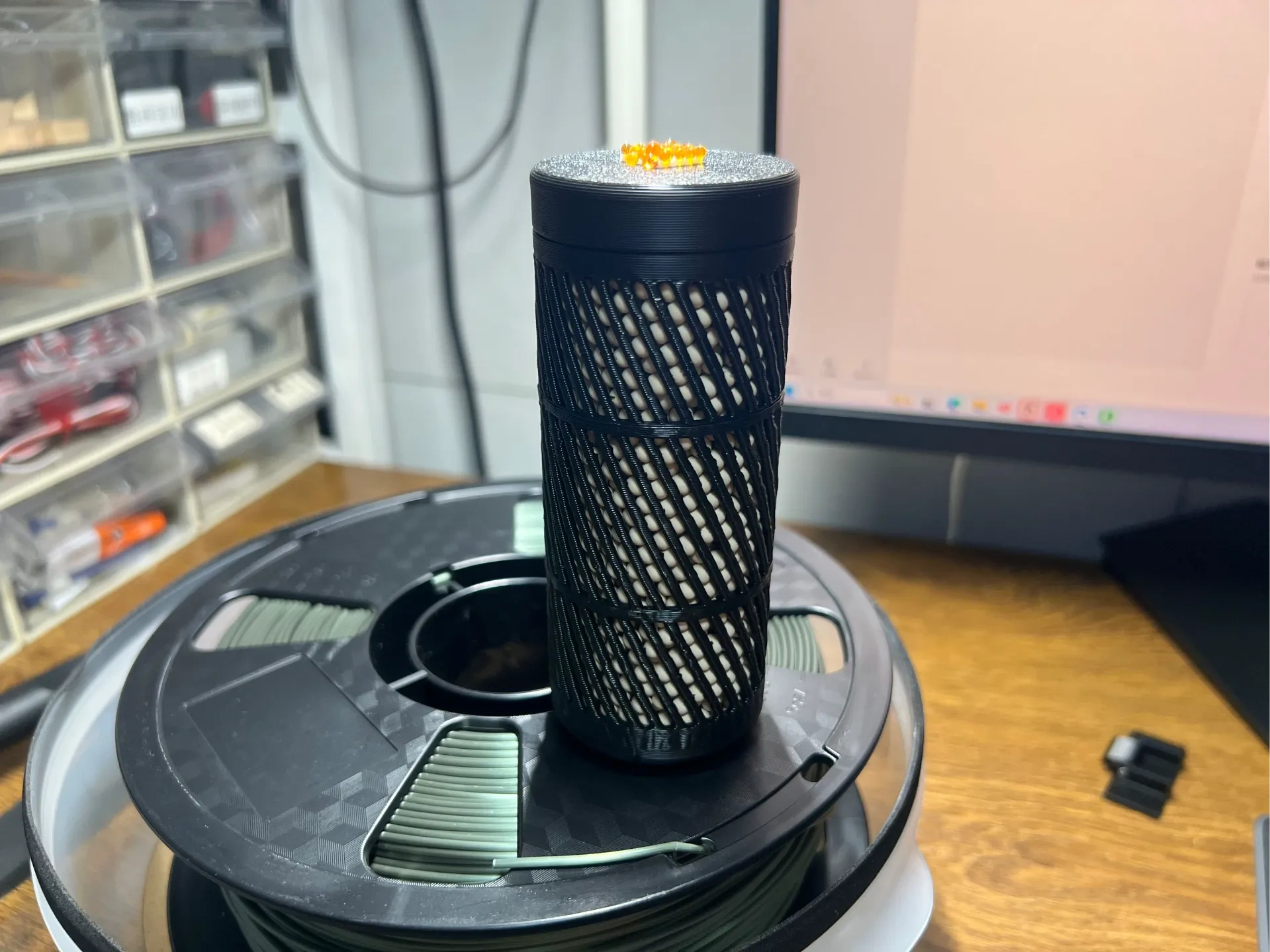 Molecular sieve desiccant cylinder box by YYY MakerWorld: Download Free ...