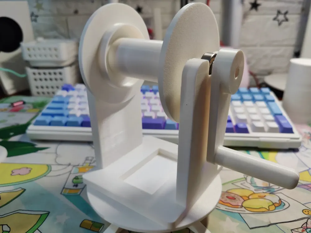 Simplified Hand-Crank Spool Winder V2 by meflly - MakerWorld