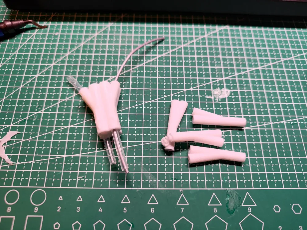 4-way 8-channel Y-shaped splitter with 8-in 4-out multicolor switching ...