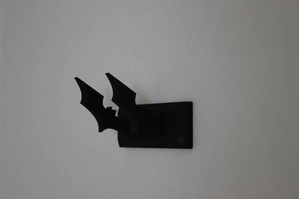 Batman Batarang Key Holder by Akshay - MakerWorld