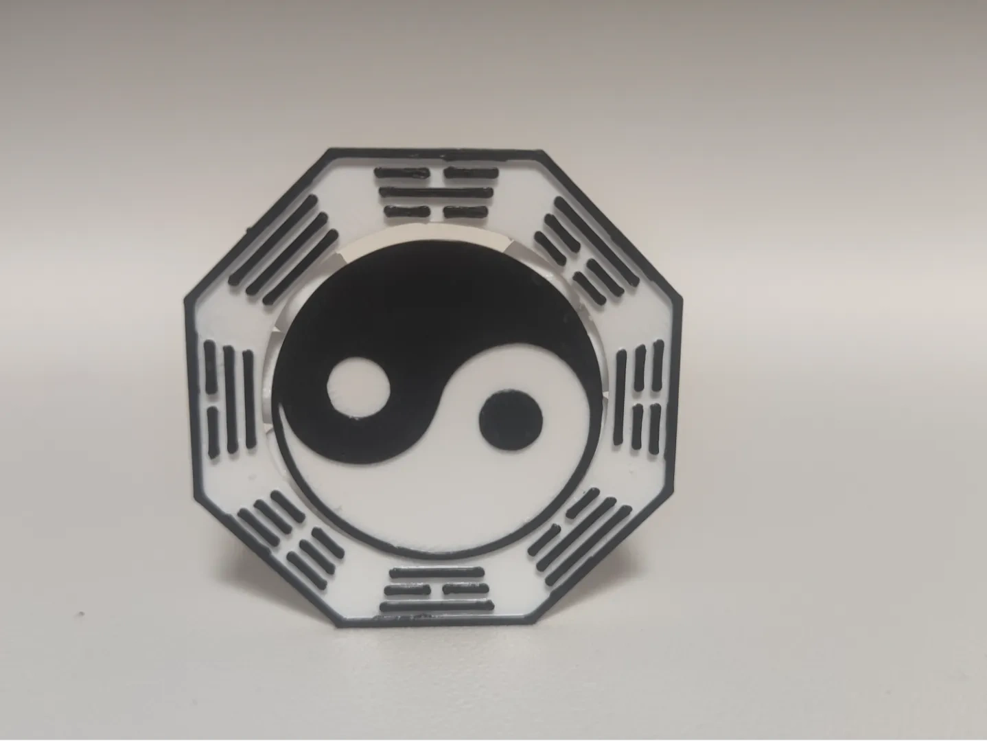 Bagua Yin Yang Fish Finger Spin Bearing Top by 为也创客 - MakerWorld