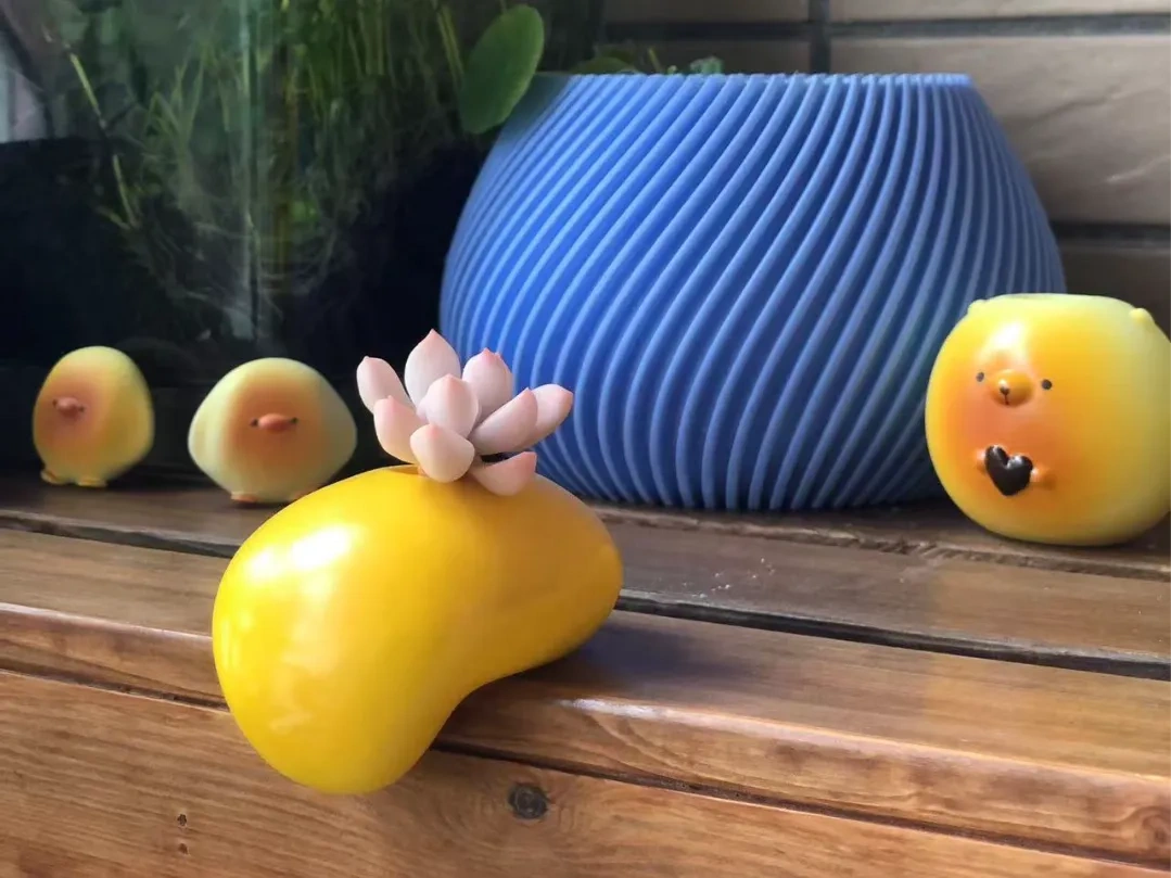 Mini yolk flower pots for planting succulents, copper coin grass, and ...