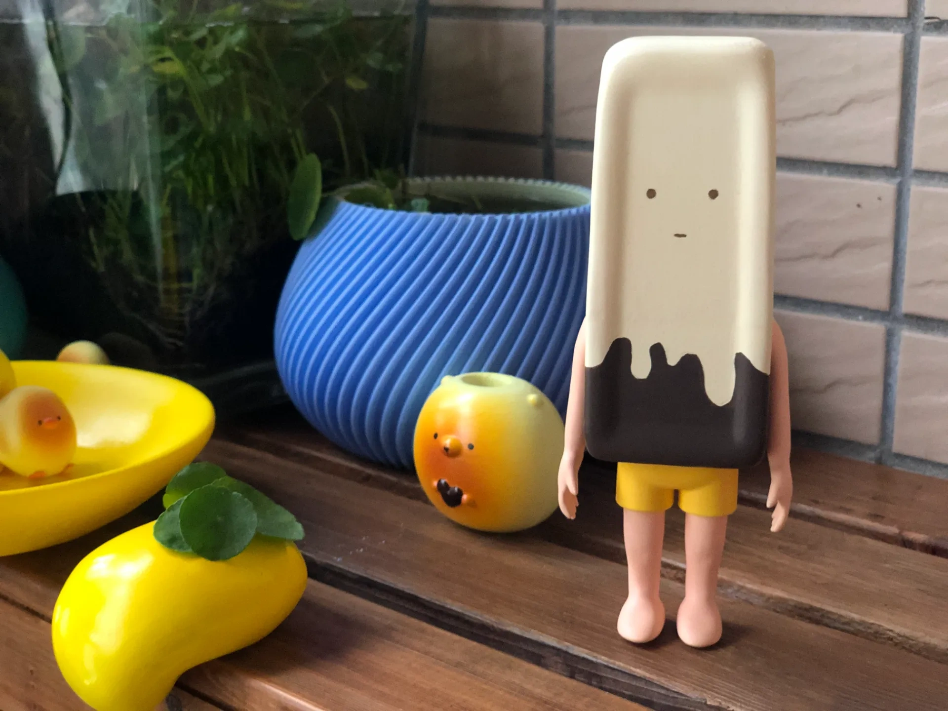 Summer Chocolate Ice Pops Boy Figurine Model Display by 云朵朵小姐姐的爸爸 ...