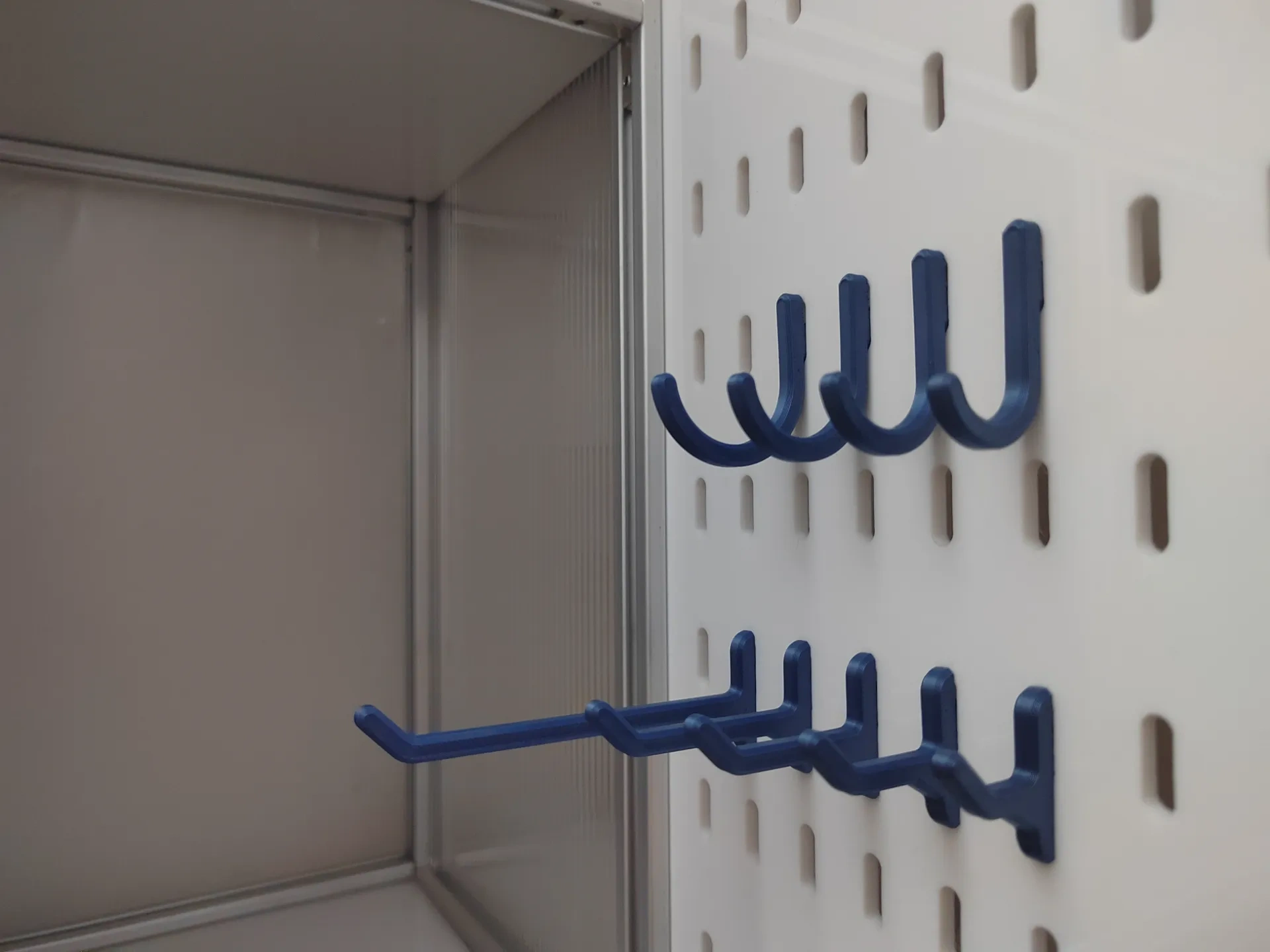 Pegboard - Waist-shaped Hole Hooks by JONNY_3D - MakerWorld