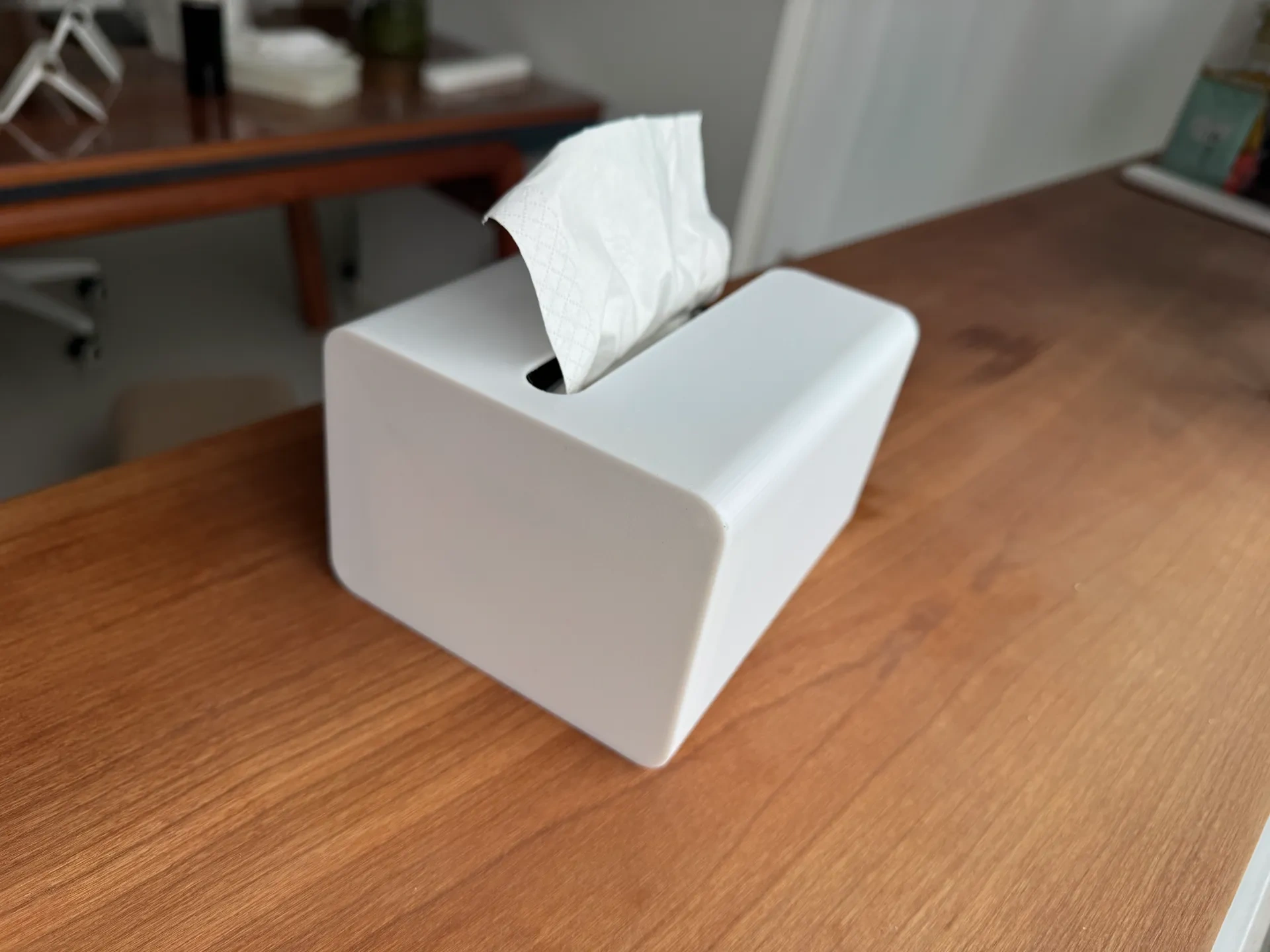 Sturdy Tissue Box with Rounded Corners and Reinforced Edges by Kyran ...