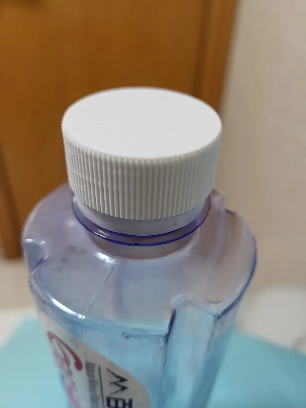 Perfect universal bottle cap for cola and other beverages + Double-tube ...