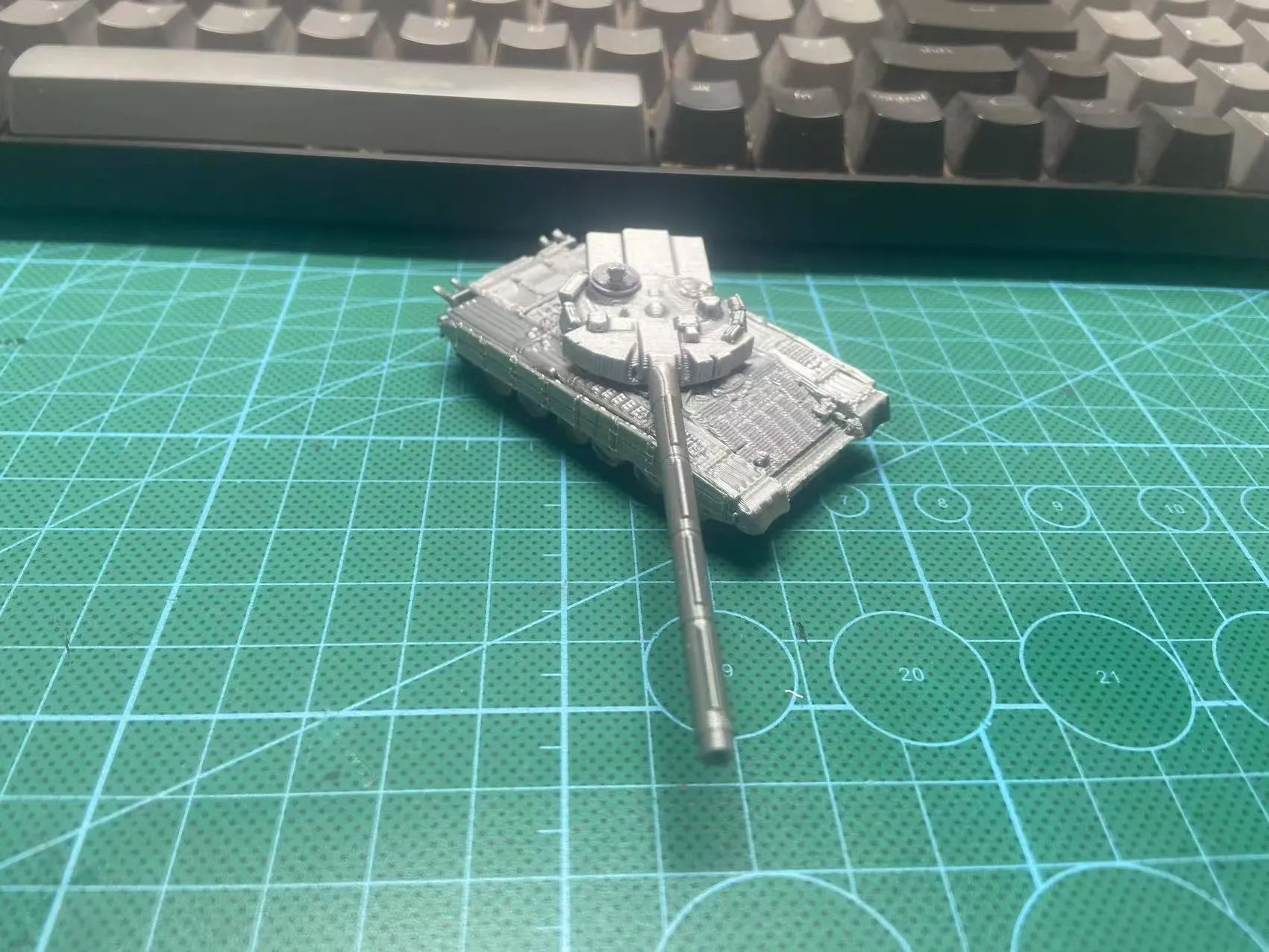 Object 292, an experimental tank developed by the Soviet Union in ...