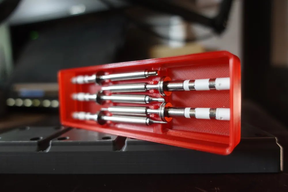 Cramped Pinecil Tips Gridfinity bin - Free 3D Print Model - MakerWorld