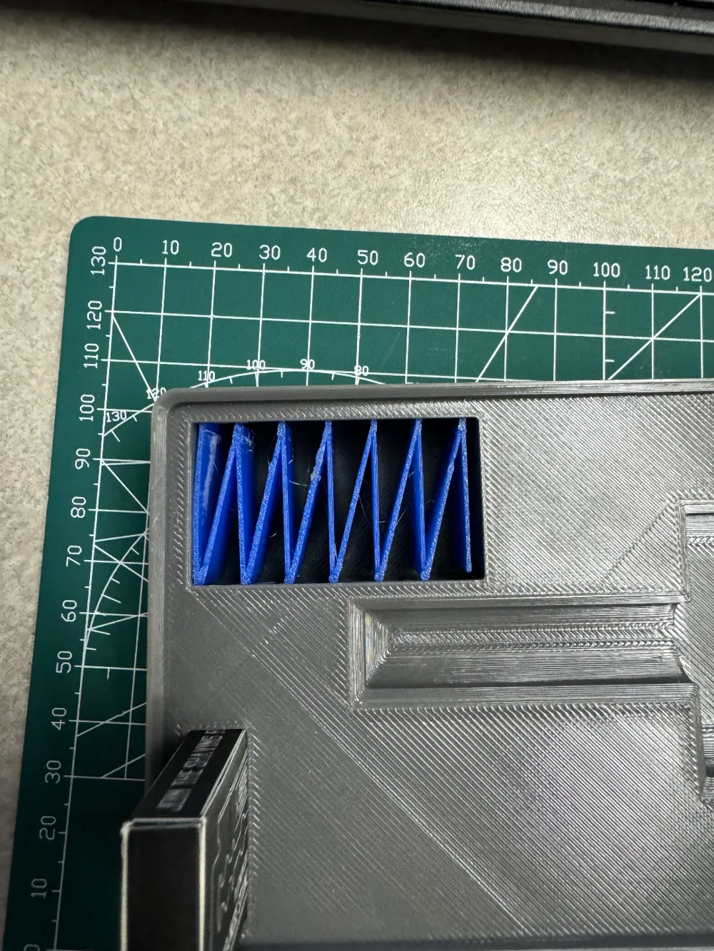 Safety Razor and Blade Holder - Gridfinity by bradwynw - MakerWorld