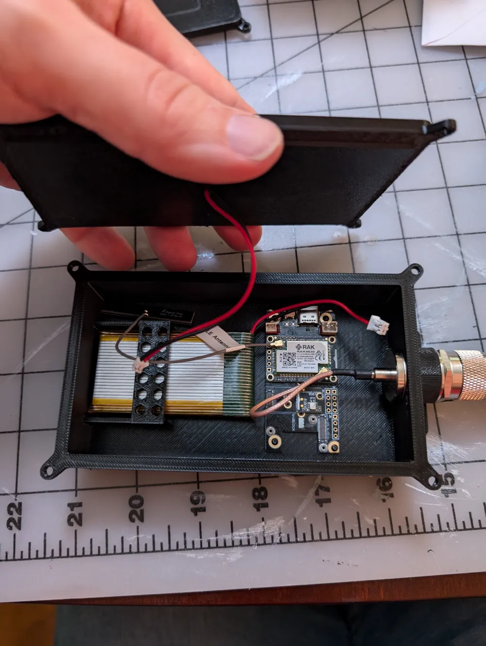 Meshtastic RAK19007 Case N antenna by mrhorrible - MakerWorld