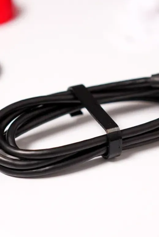 Minimalist Wire Clamp Cable Organizer by Celia - MakerWorld