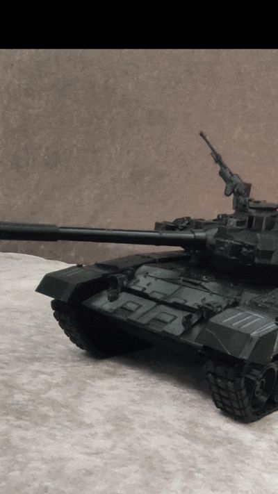 The T90 tank can be made into a cute girl with big eyes that you can ...