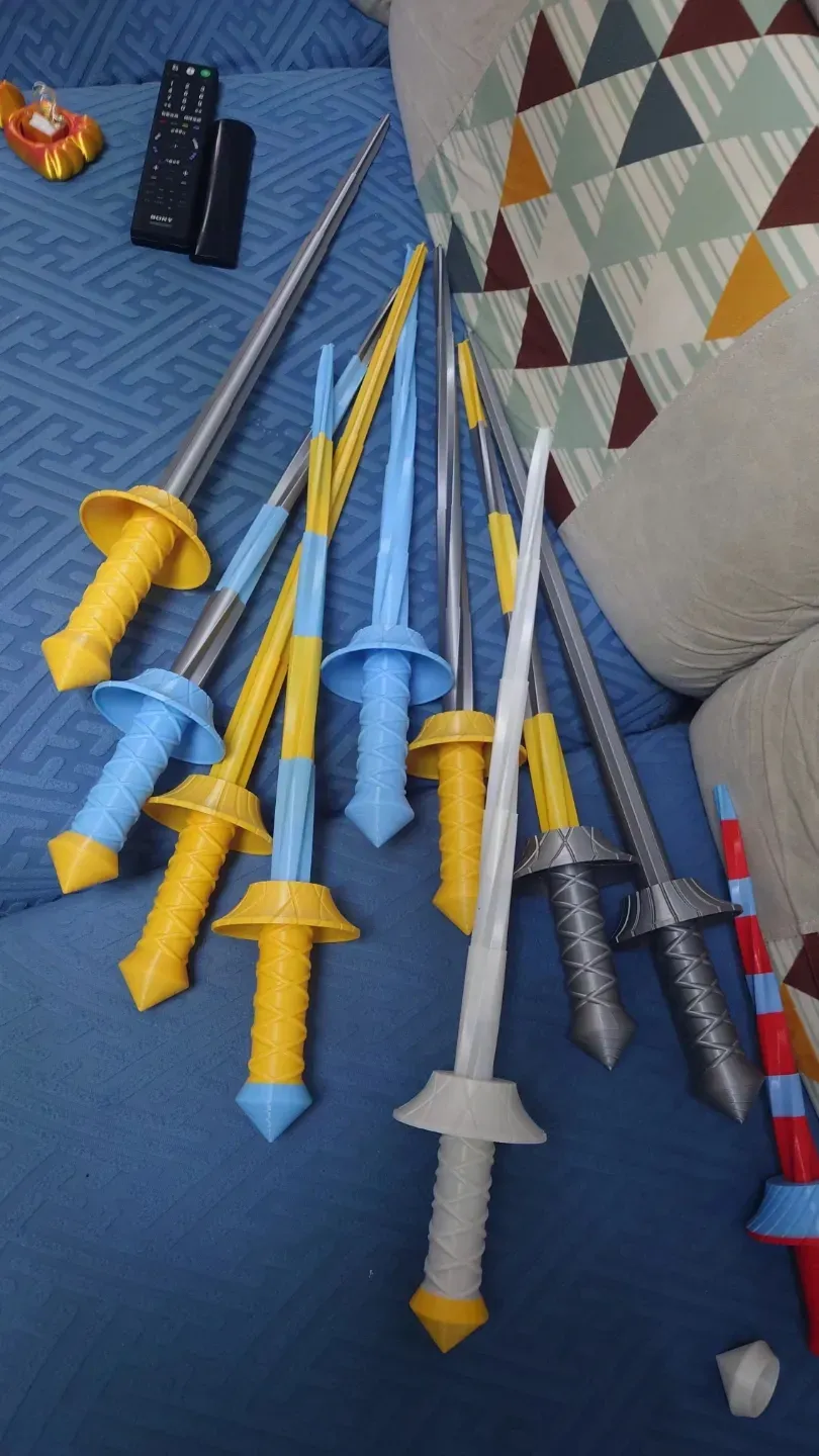 Extendable Three-Bladed Retractable Sword + Spiral Sword by 木下言叶 ...