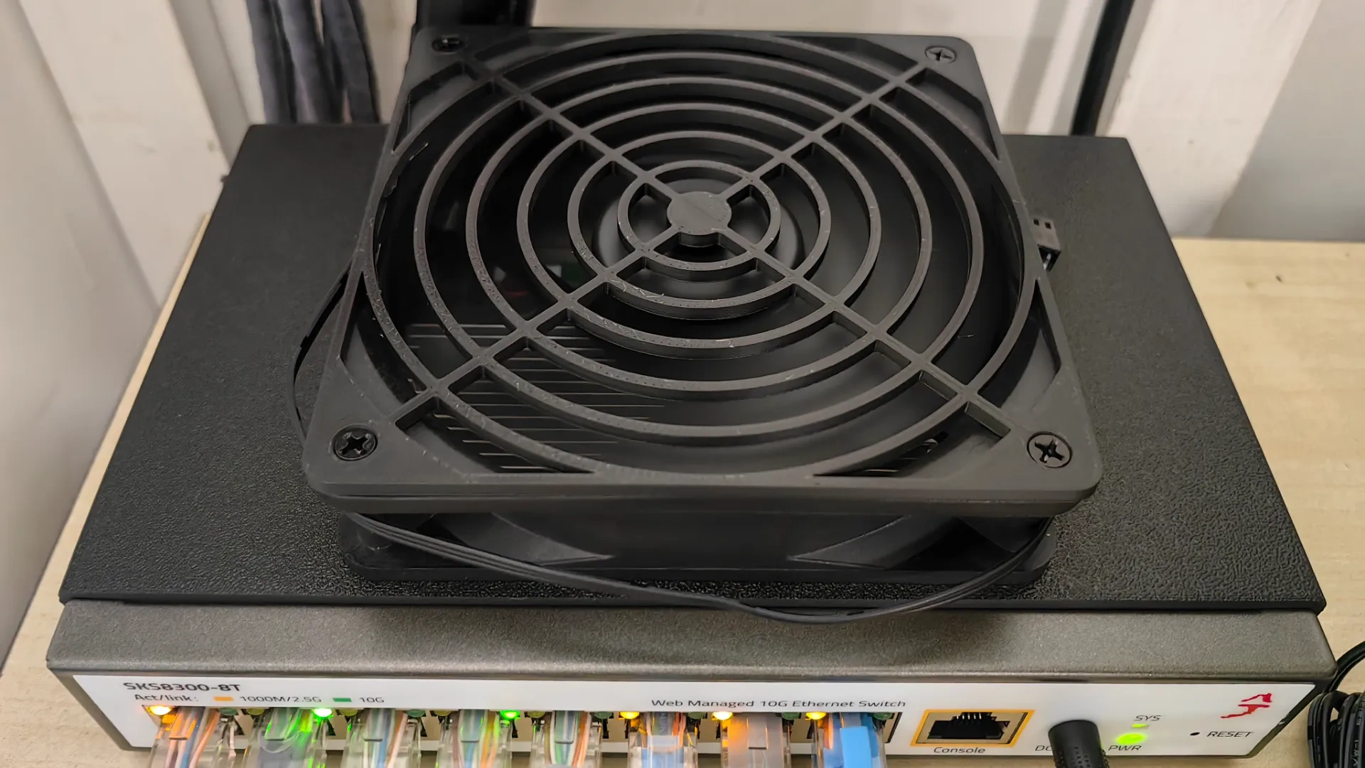 Switch shell - H3C 8-port full 10 Gigabit switch SKS8300-8T fan replacement top cover by user ...