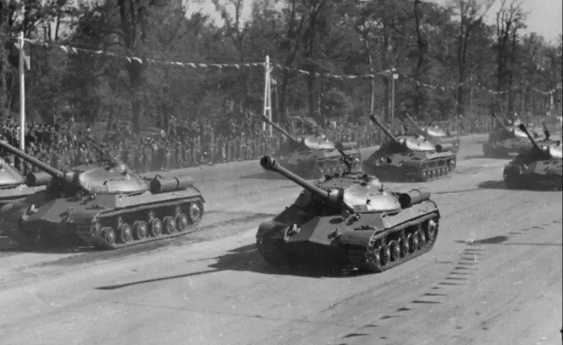 IS-3 Heavy Tank Kit Card|1/72tank| - Free 3D Print Model - MakerWorld