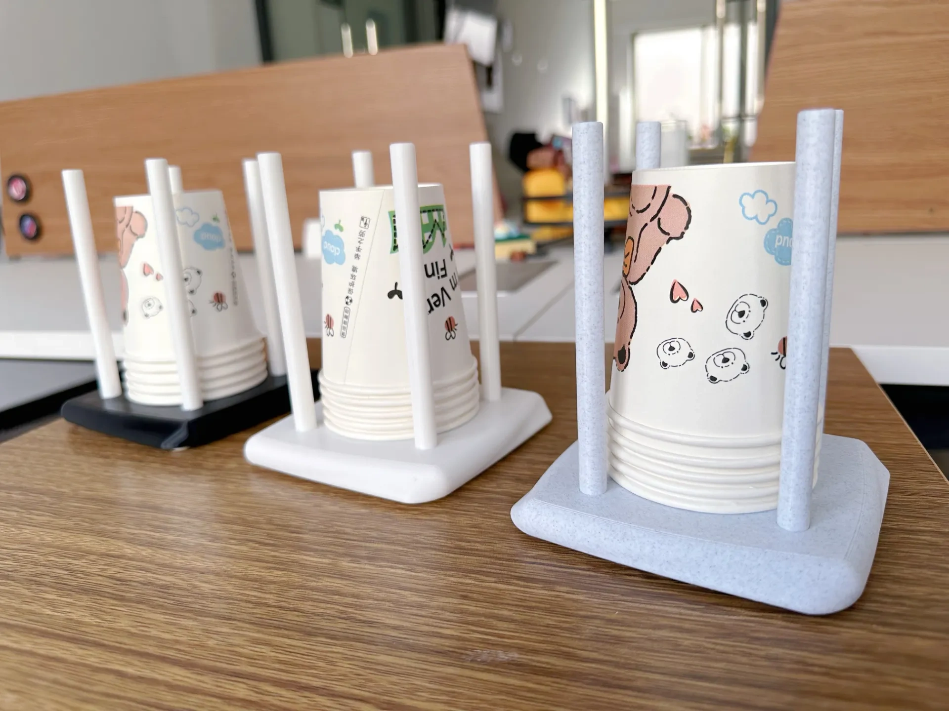 Artistic Shaped Cup Holder by 智艺工坊 MakerWorld: Download Free 3D Models