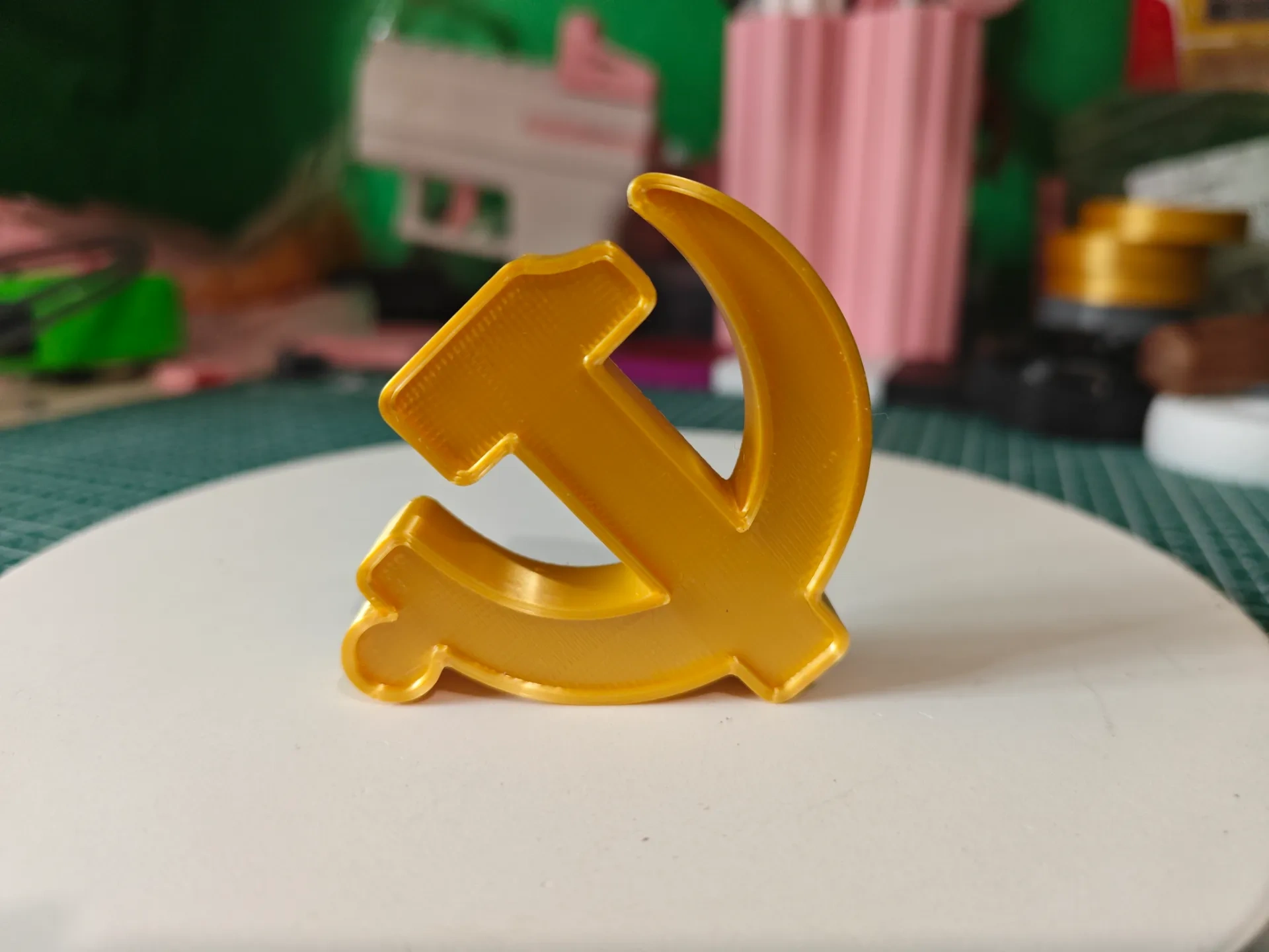 Party Emblem Magnetic Sticker by 土豆地呱 - MakerWorld