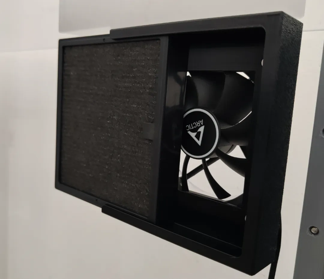 Simple enclosure air filter bracket by Liusheng - MakerWorld