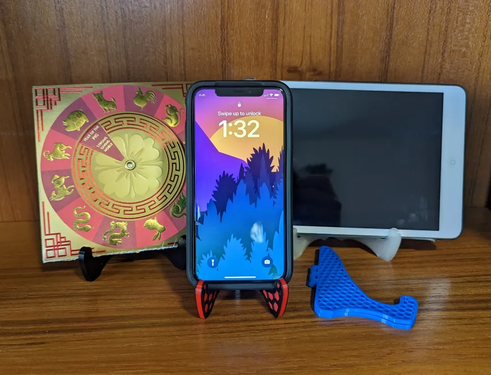 Folding Display Stand / Easel by ImagineThat MakerWorld: Download Free ...