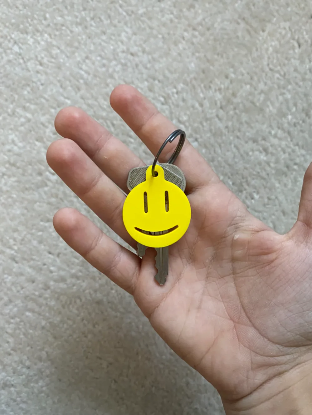 Smiley Face keychain by Rizek - MakerWorld