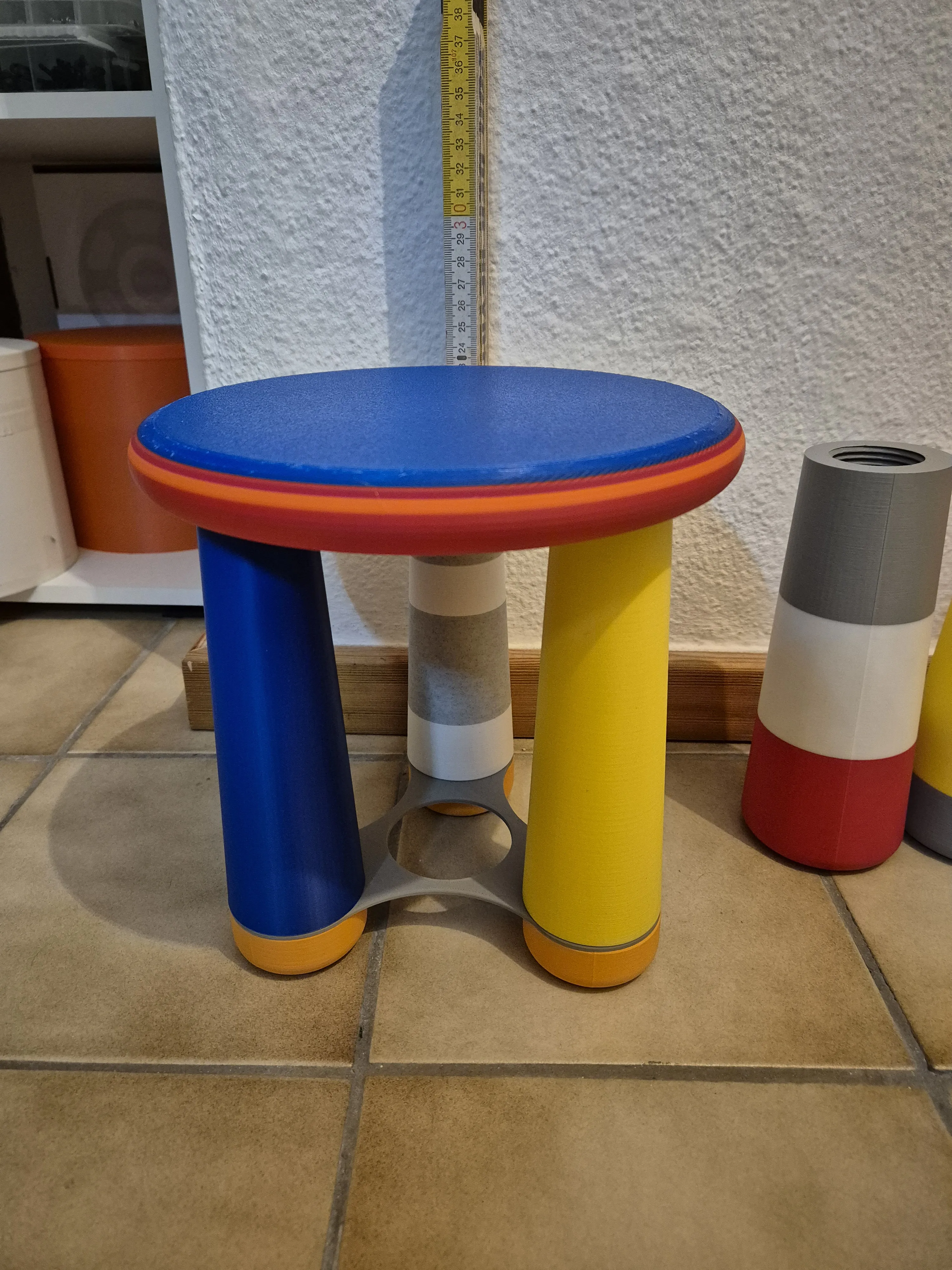 workshop stool, workbench stool, stool by Sascha MakerWorld: Download ...