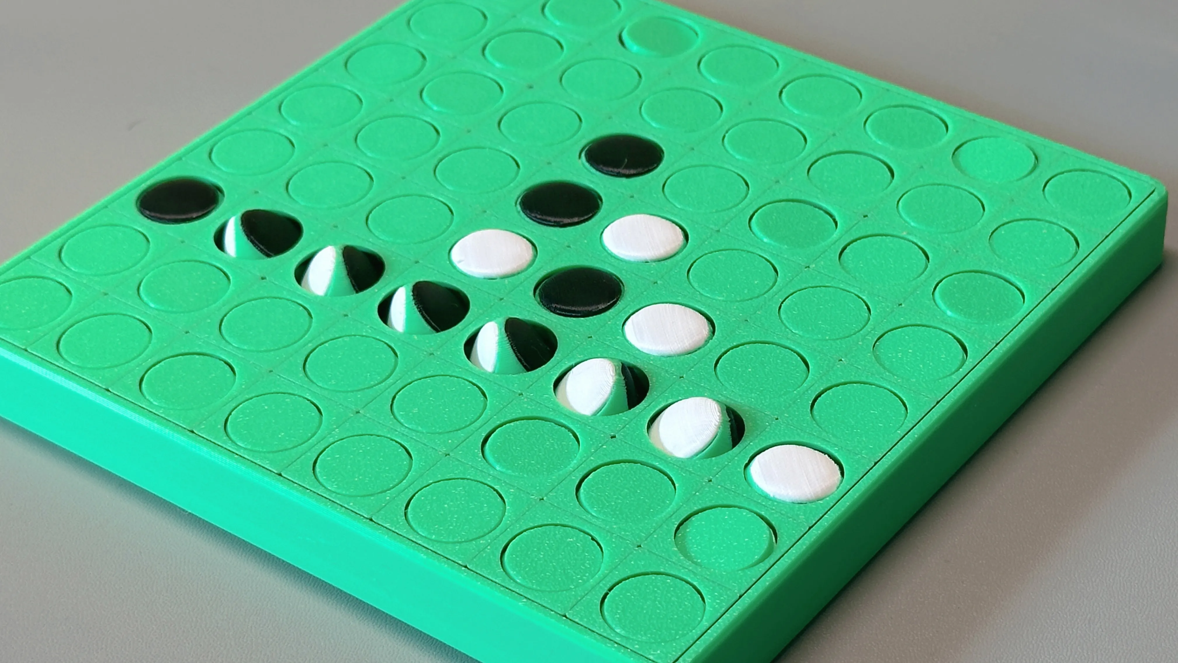 Reversi/othello/reversi - Free 3D Print Model - MakerWorld