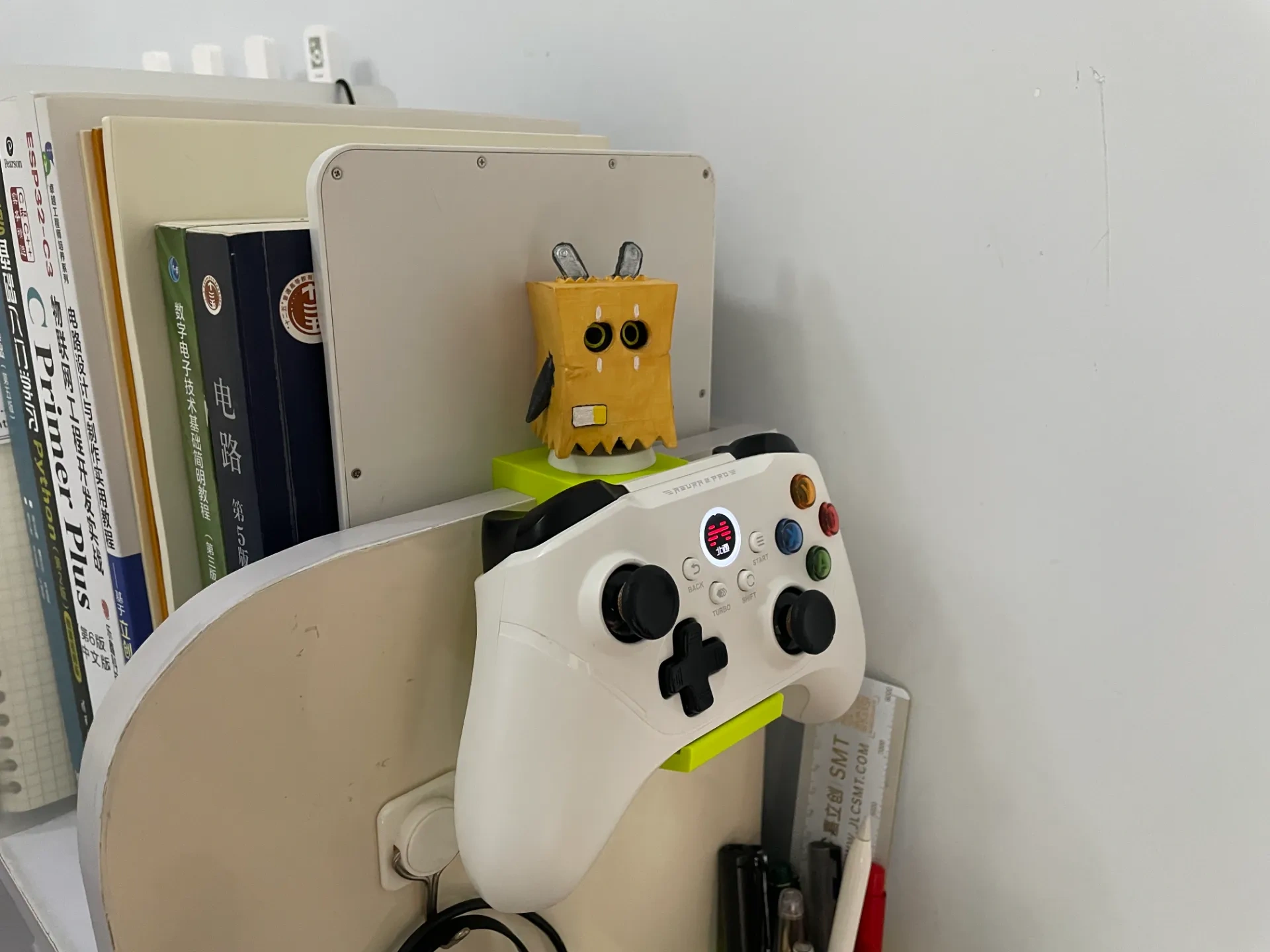 Wall-mounted XBOX Controller Holder by Tuz - MakerWorld