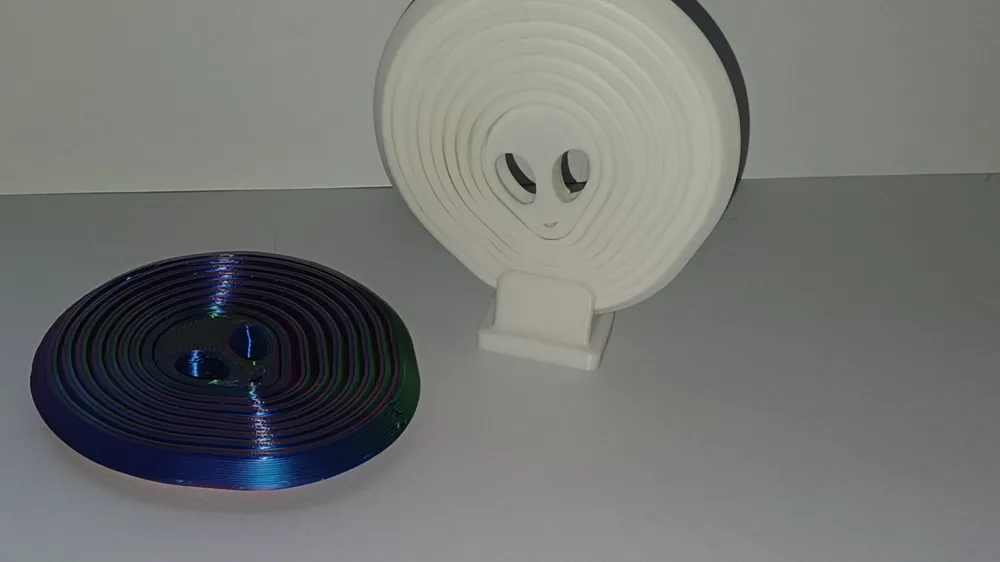 Alien Slidey Fidget Toy by shaycock - MakerWorld