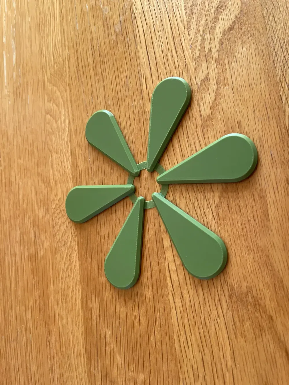 A tree coaster Christmas tree ornament Heat-resistant by Noke ...