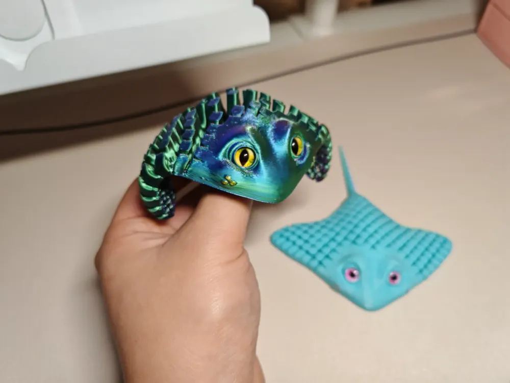 Articulated Magnetic Hinge Manta Ray, Eye-Socketed Version, Can Install ...