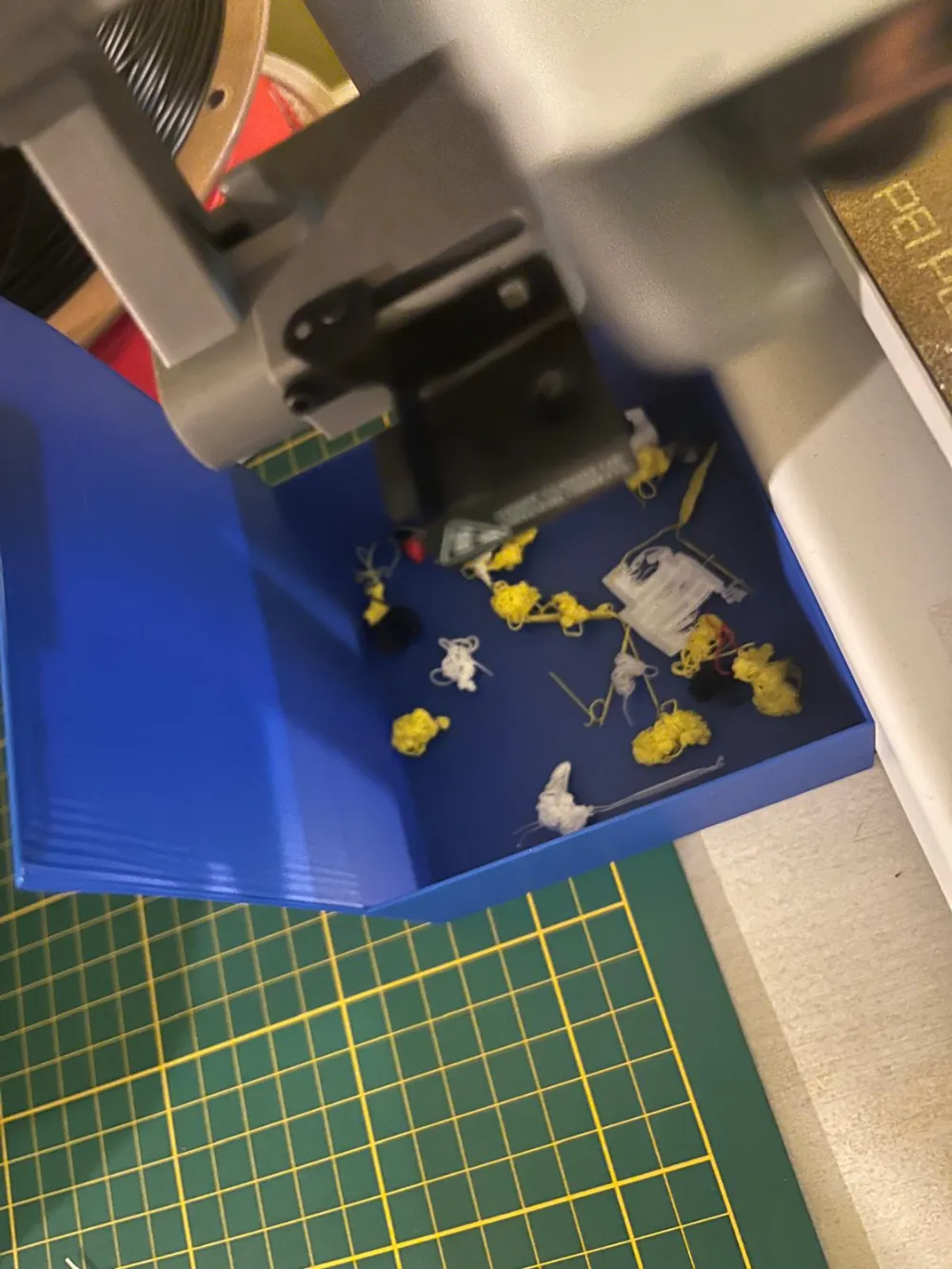 3D printer waste box by 3D-ieg - MakerWorld