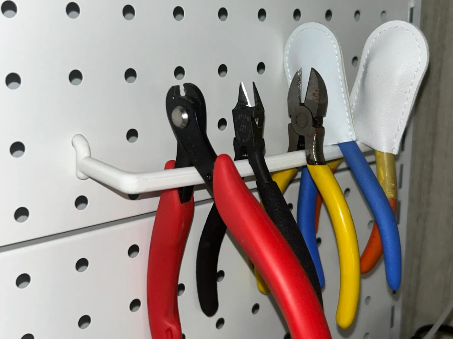 Pegboard Accessories | Pliers Holder by Lane030 - MakerWorld