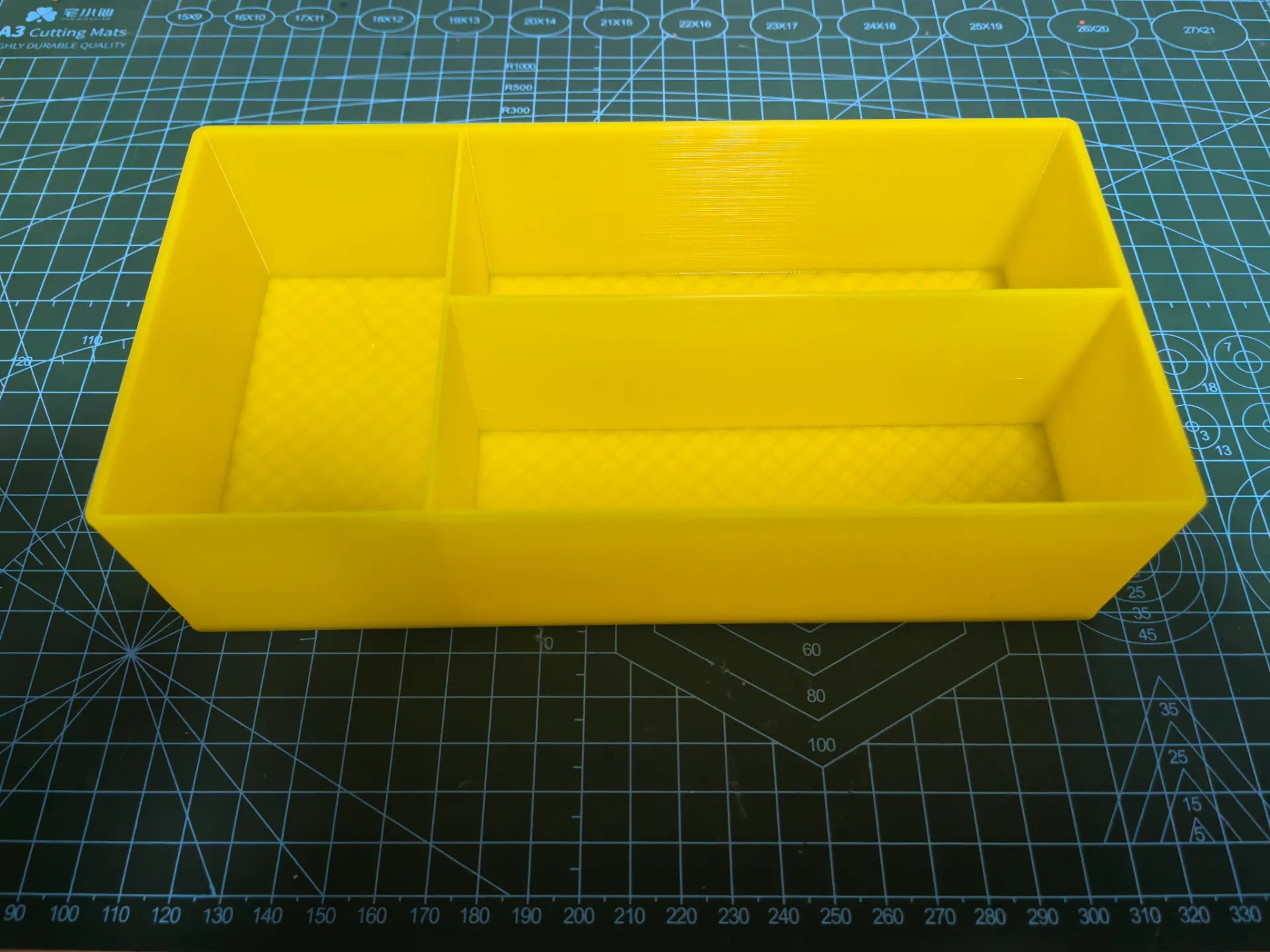 Three-Compartment Organizer by MATTLE - MakerWorld
