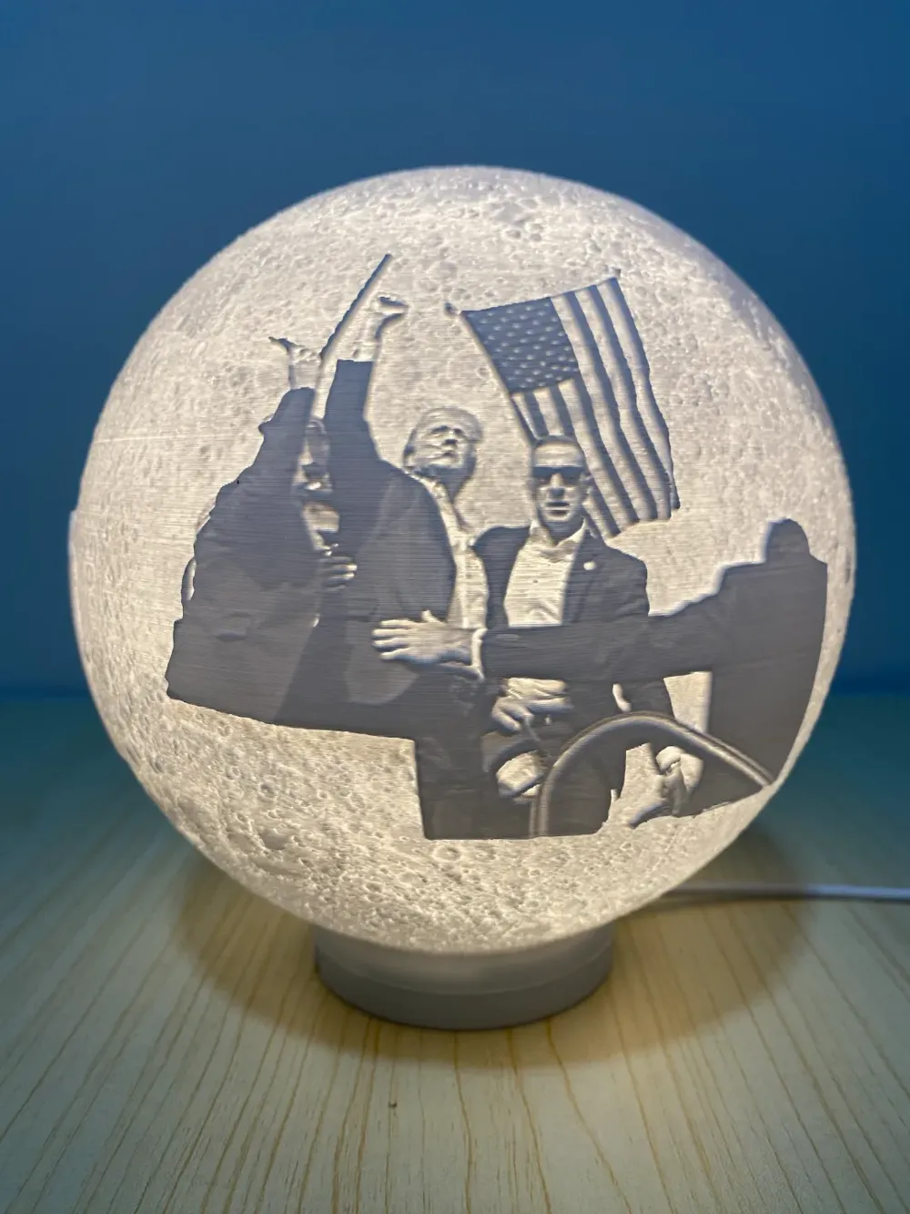 Donald Trump Moon Lamp by user_3412395519 MakerWorld: Download Free 3D ...
