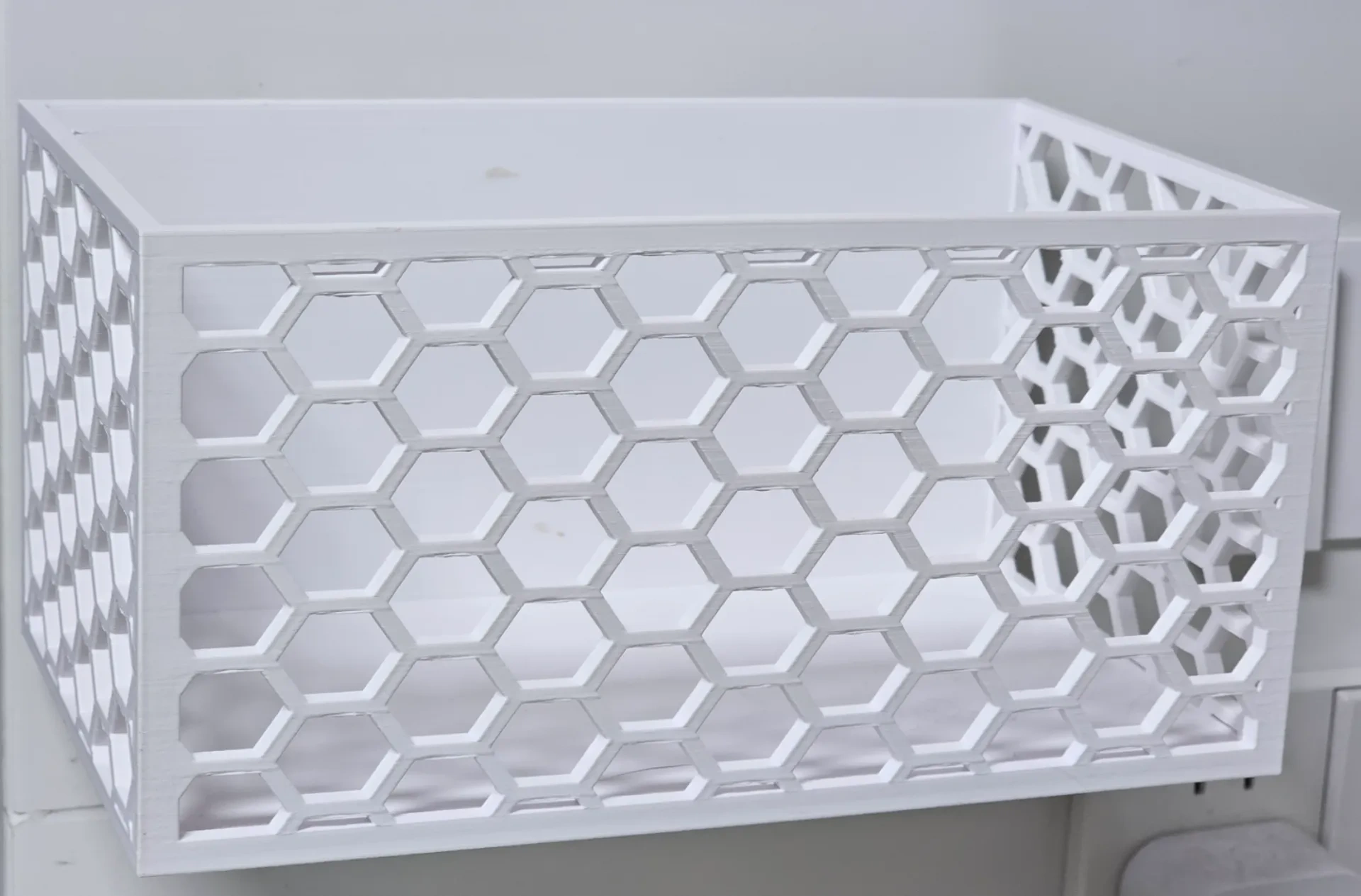 Wall-mounted Storage Box Remixed by L 先生 - MakerWorld